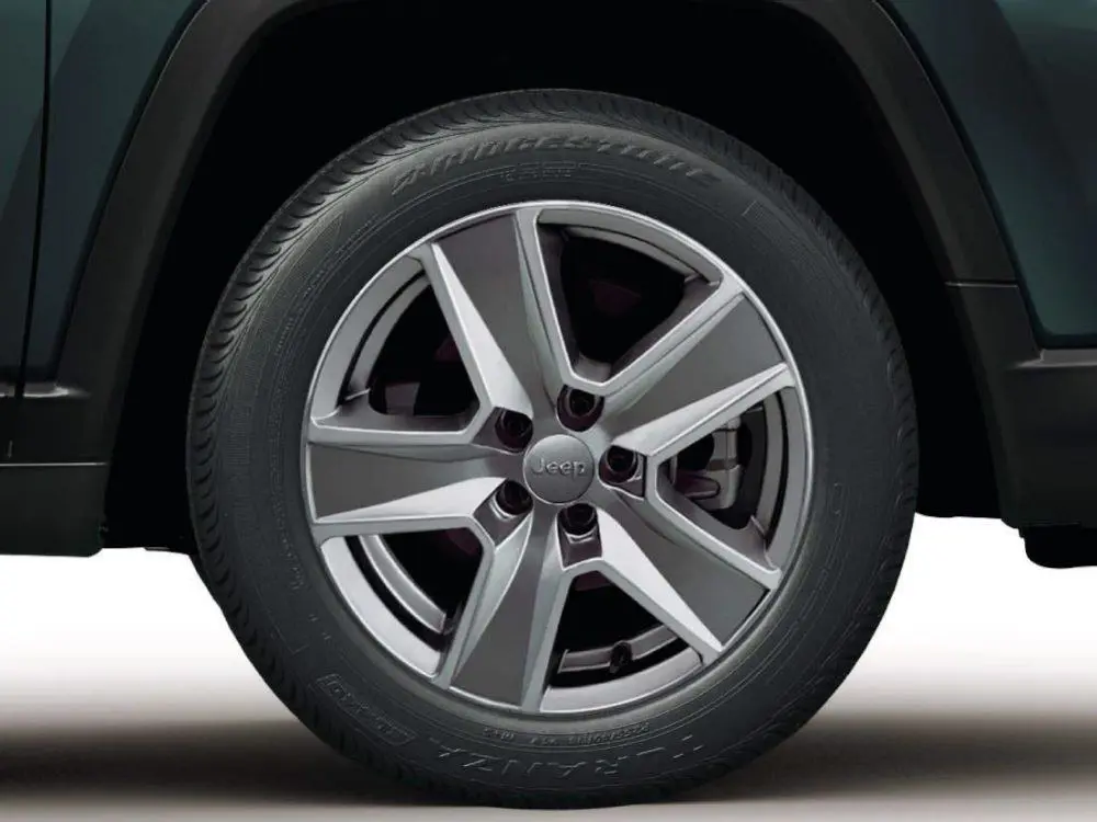 Compare Tata Harrier XT Plus vs Tata Safari XZA vs Jeep Compass Sport DDCT