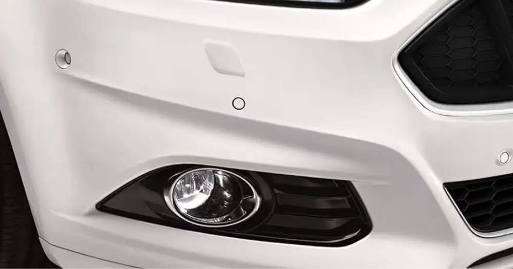 Ford Mondeo Price, Specs, Review, Pics & Mileage in India