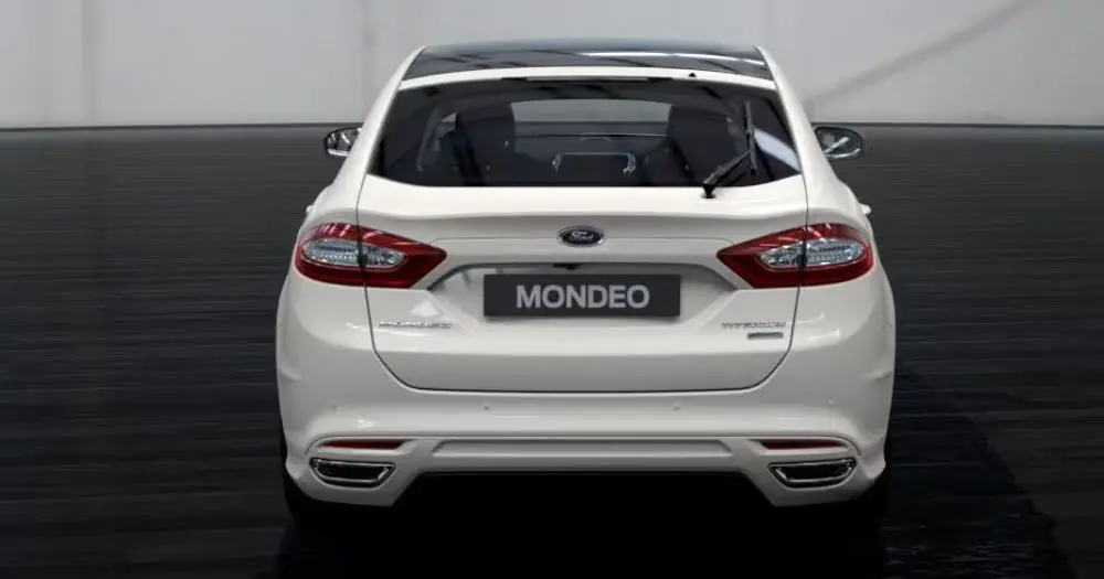 Ford Mondeo Price, Specs, Review, Pics & Mileage in India