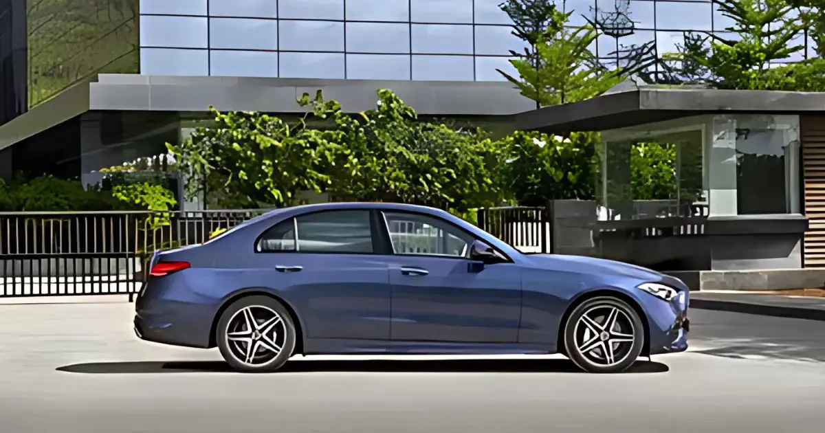 Mercedes C-Class Images
