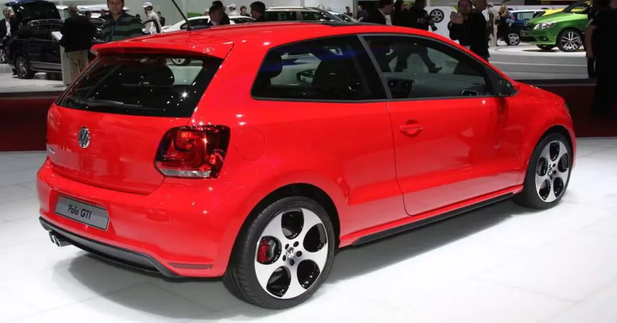 Volkswagen Polo (2011) Images