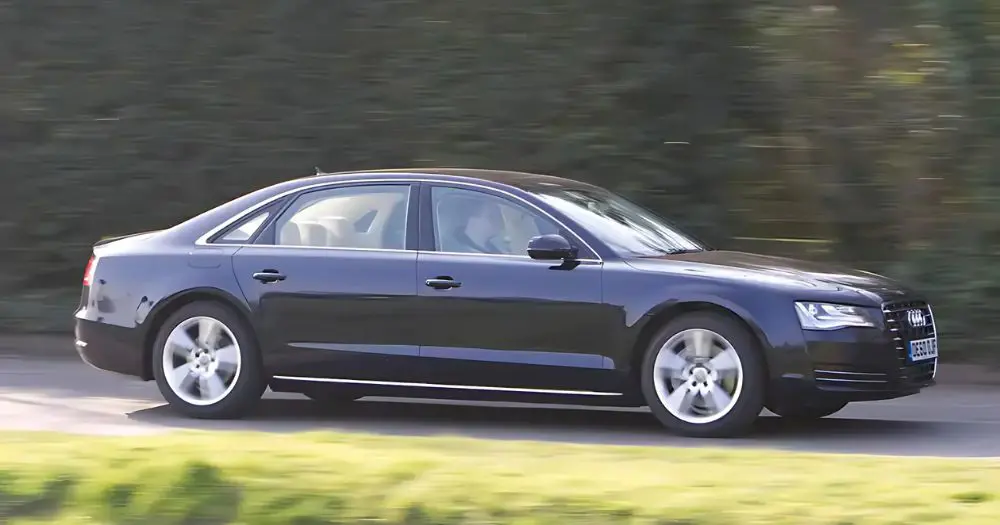 Audi A8 (2010) Images