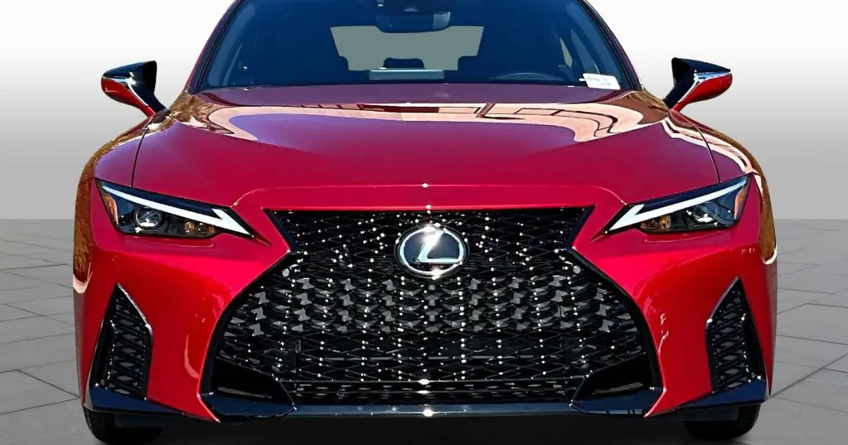 Lexus IS Images