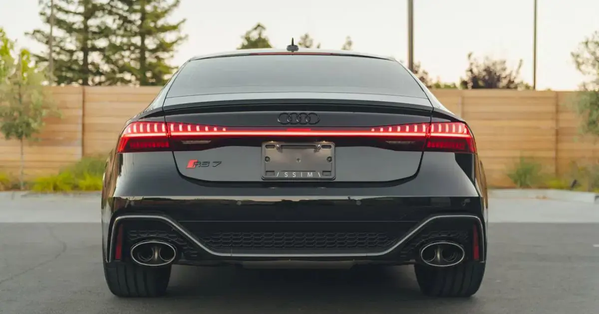 Audi RS7 Price, Specs, Review, Pics & Mileage in India