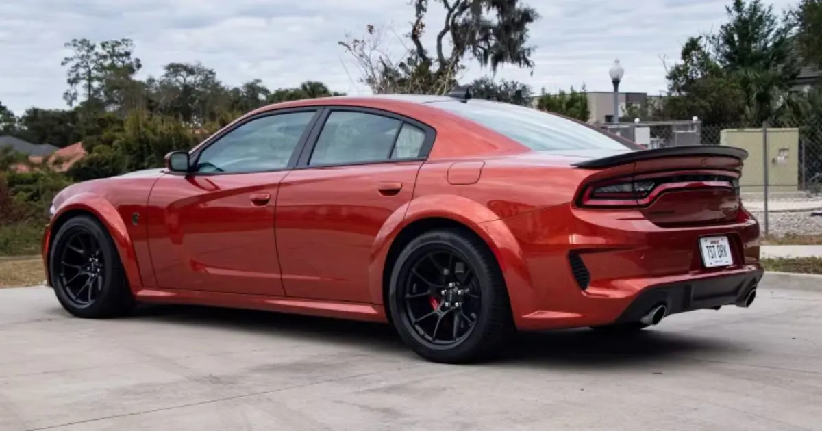 Dodge Charger Price, Specs, Review, Pics & Mileage in India