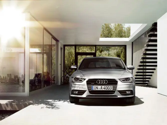 Audi A4 (2015) Images