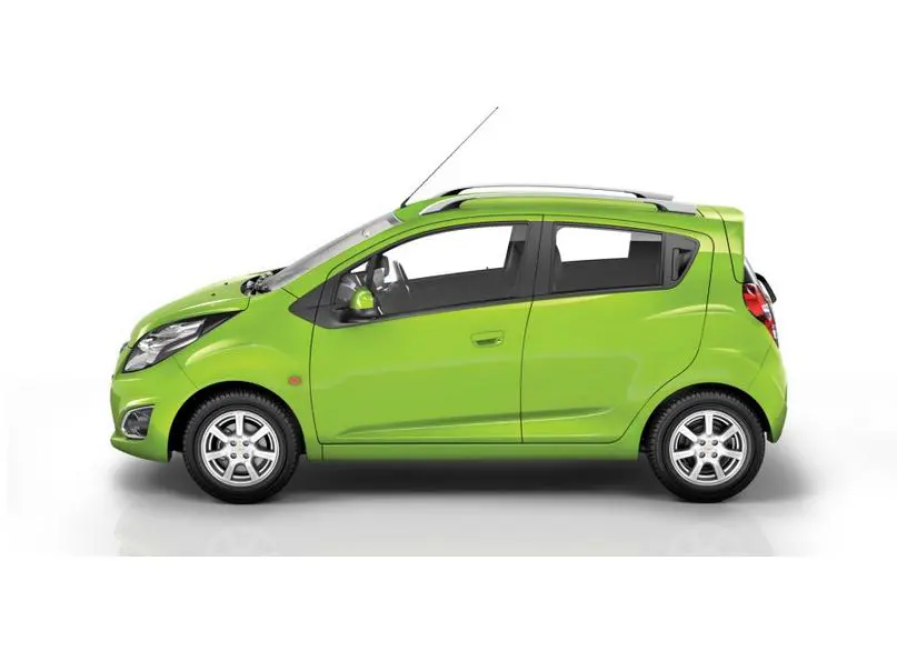 Chevrolet Beat Images