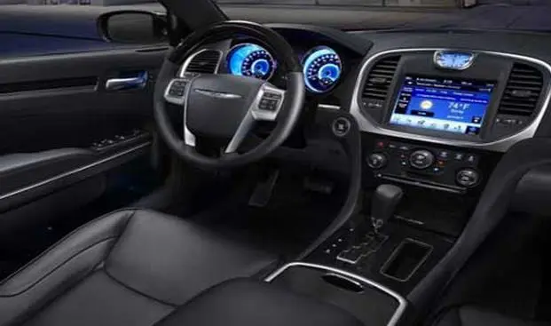Chrysler 300 Price, Specs, Review, Pics & Mileage in India