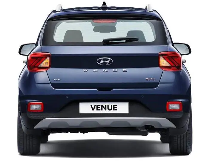 Compare Hyundai Venue Diesel E vs Hyundai Venue Turbo S vs Hyundai ...