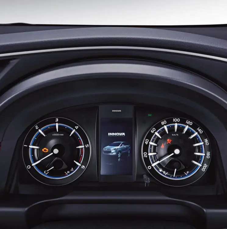Toyota Innova Crysta (2016) Images