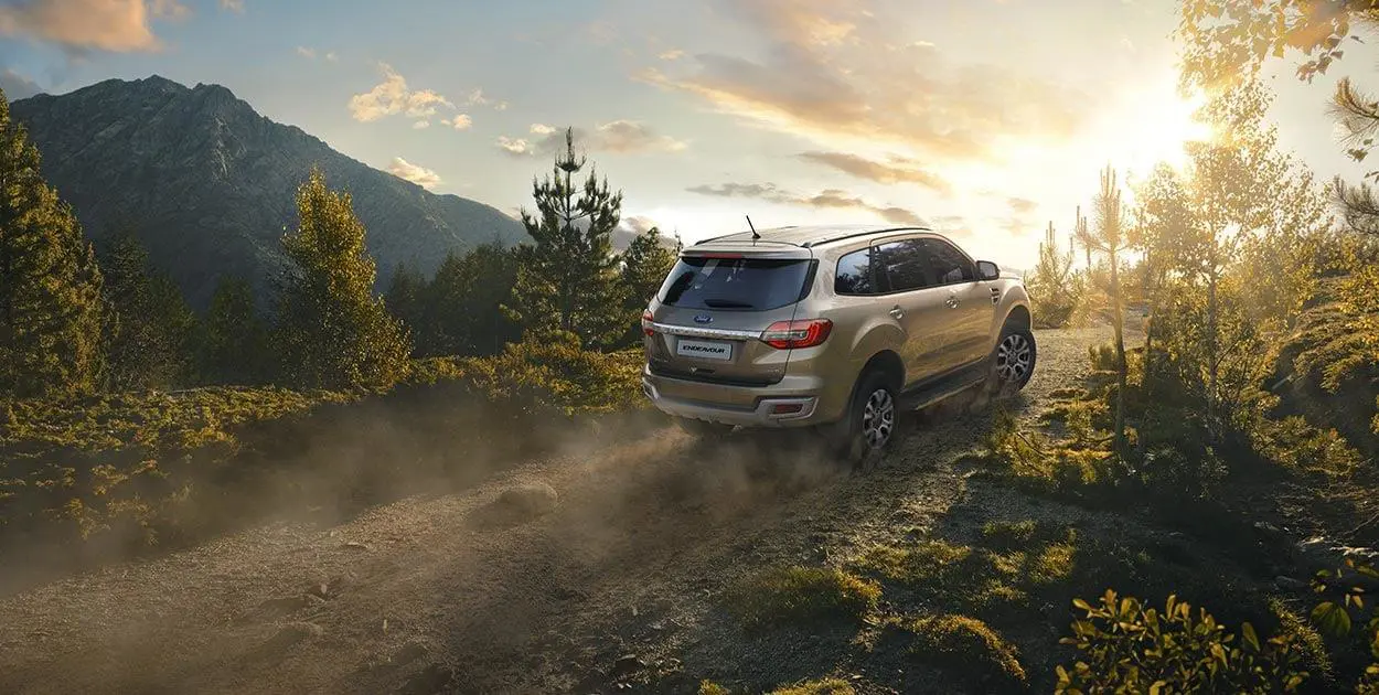 Ford Endeavour Price, Specs, Review, Pics & Mileage in India