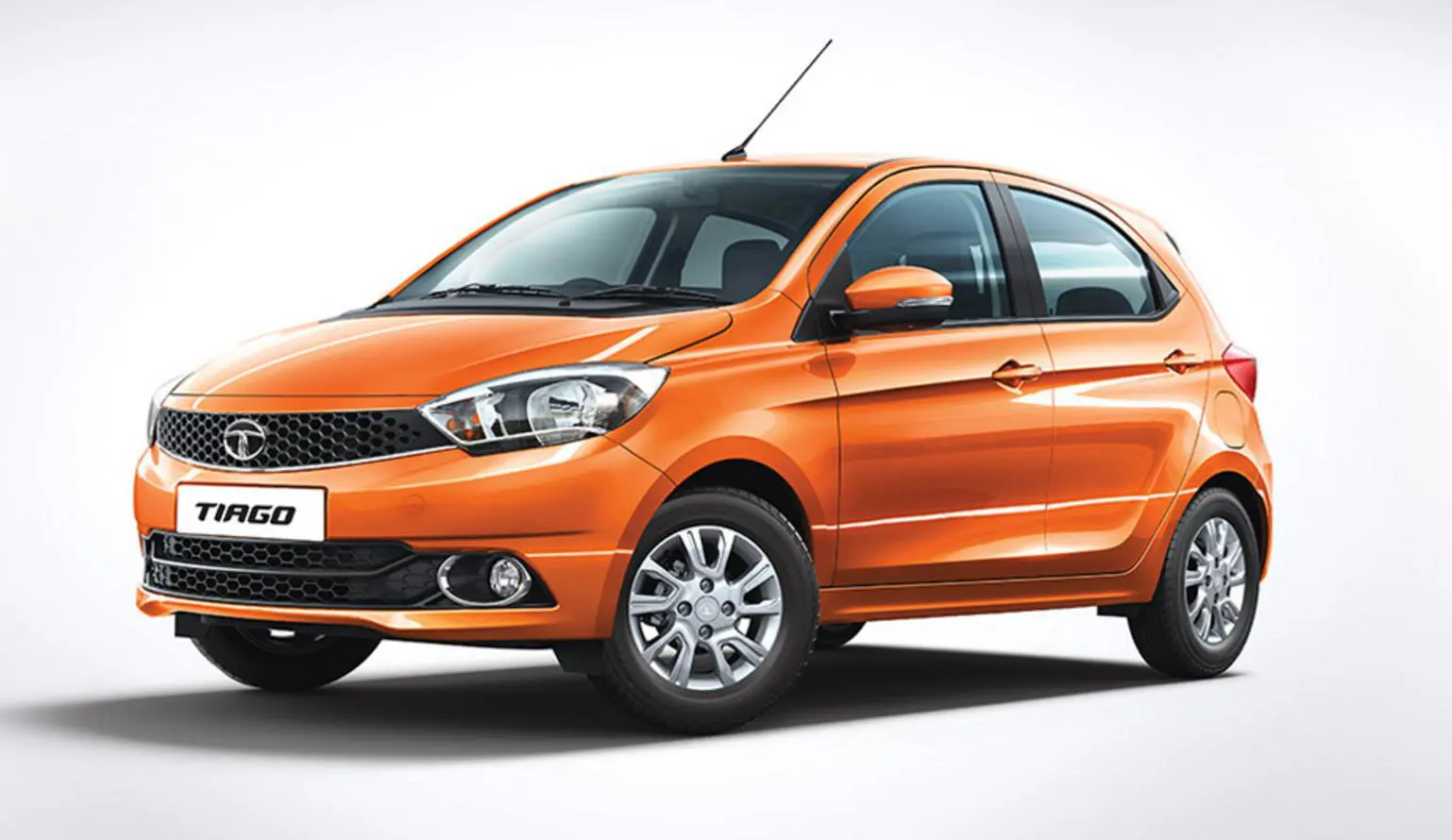 Tata Tiago (2019) Price, Specs, Review, Pics & Mileage in India