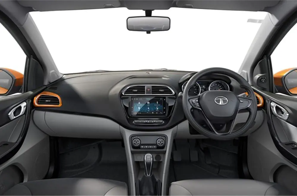 Tata Tiago (2019) Images