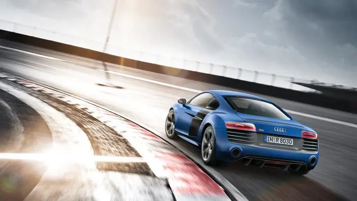 Audi R8 Price, Specs, Review, Pics & Mileage in India