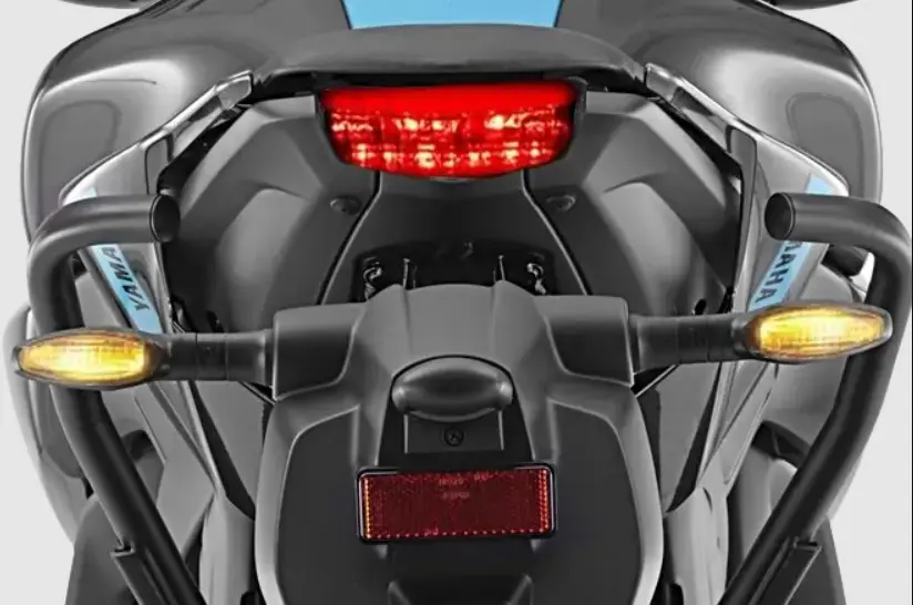 Yamaha MT-15 V2 Cyber Green Deluxe Images