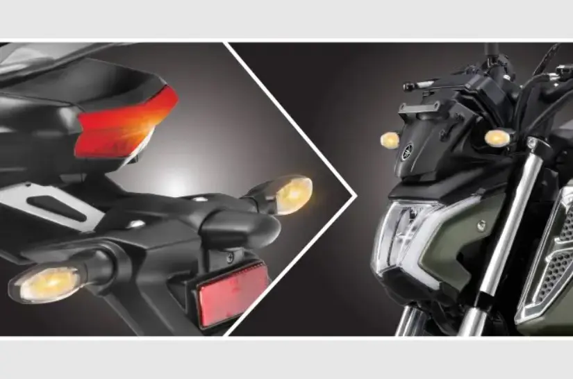 Yamaha FZS V4 Deluxe Images
