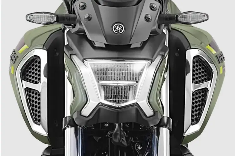 Yamaha FZS V4 Deluxe Price, Specs, Top Speed & Mileage in India (New Model)