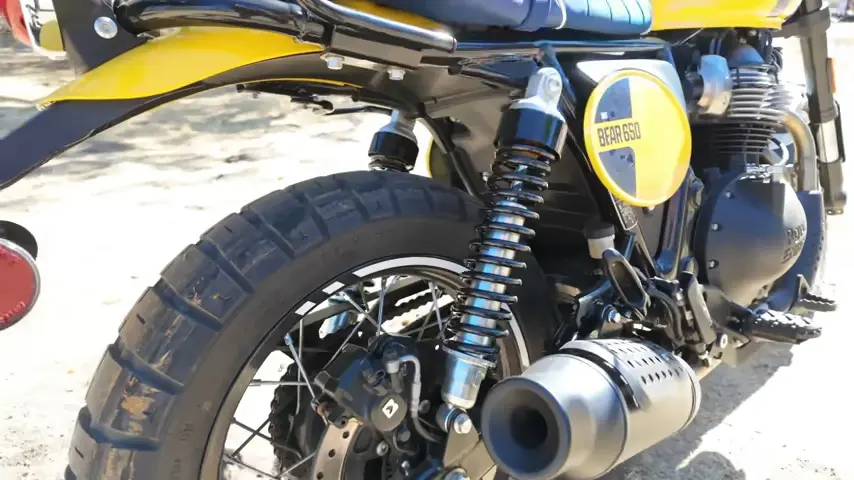 Royal Enfield Bear 650 Images