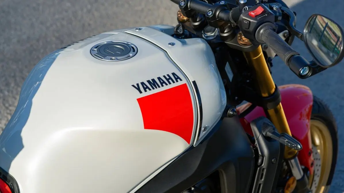 Yamaha XSR900 Images