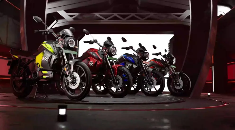 Revolt RV1 Plus Images