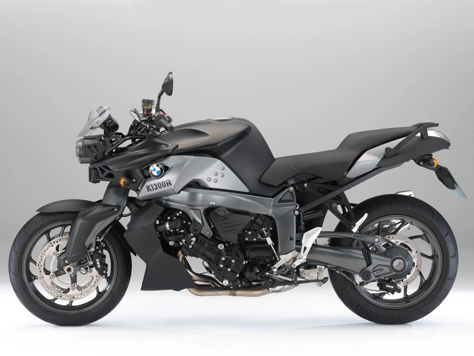 BMW K1300R [Dhoom 3 Bike] Specs & Price in India