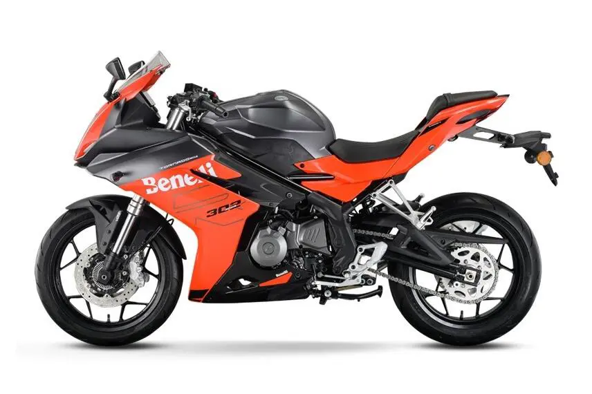 Benelli 300 Price, Specs, Review, Pics & Mileage in India