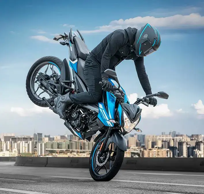 Bajaj Pulsar Price, Specs, Review, Pics & Mileage in India