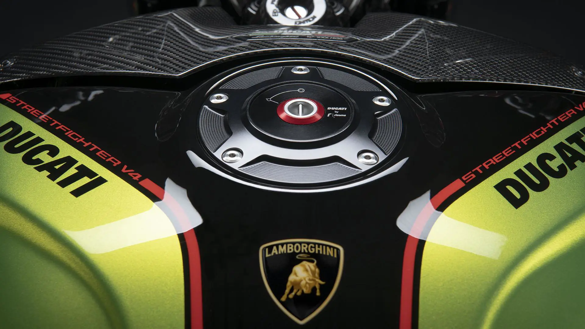 Ducati Streetfighter V4 Lamborghini Price, Specs, Top Speed & Mileage ...