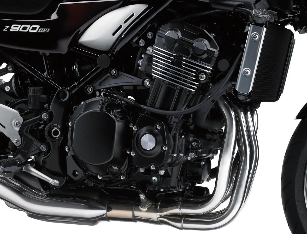 Kawasaki Z900RS Price, Specs, Top Speed & Mileage in India