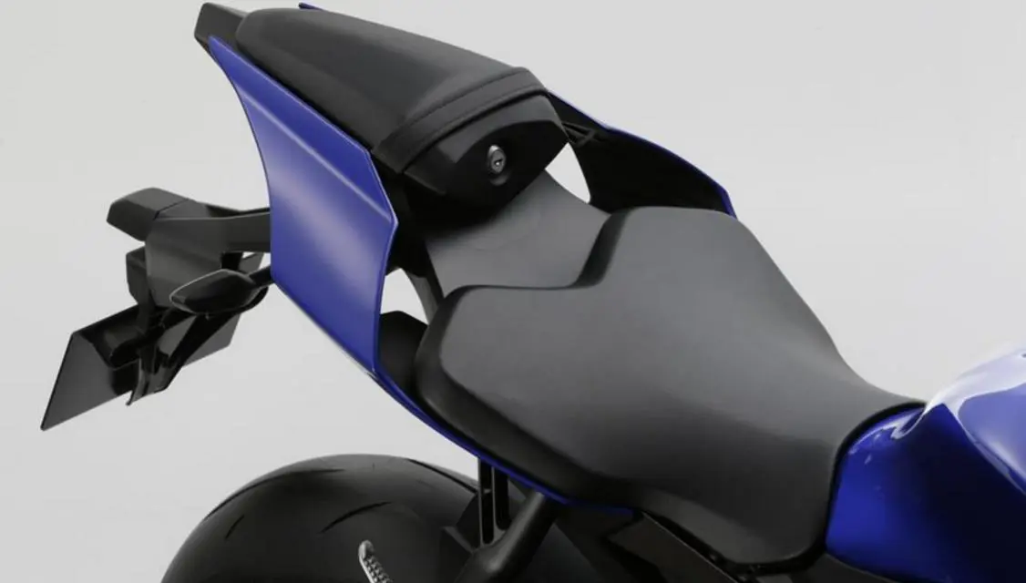 Yamaha R1 (2016) Images