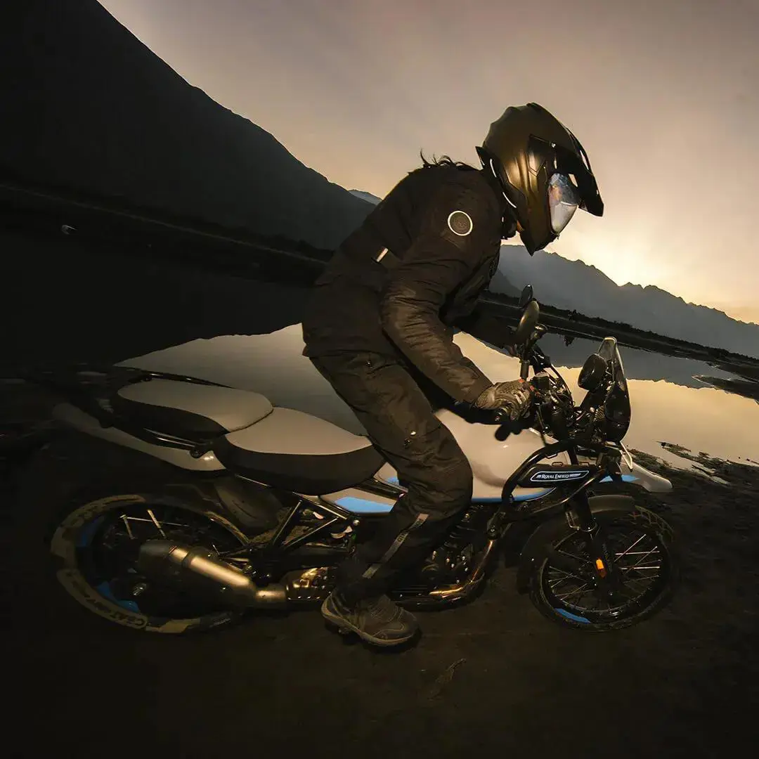 2025 Royal Enfield Himalayan 450 Price, Specs, Top Speed & Mileage in ...