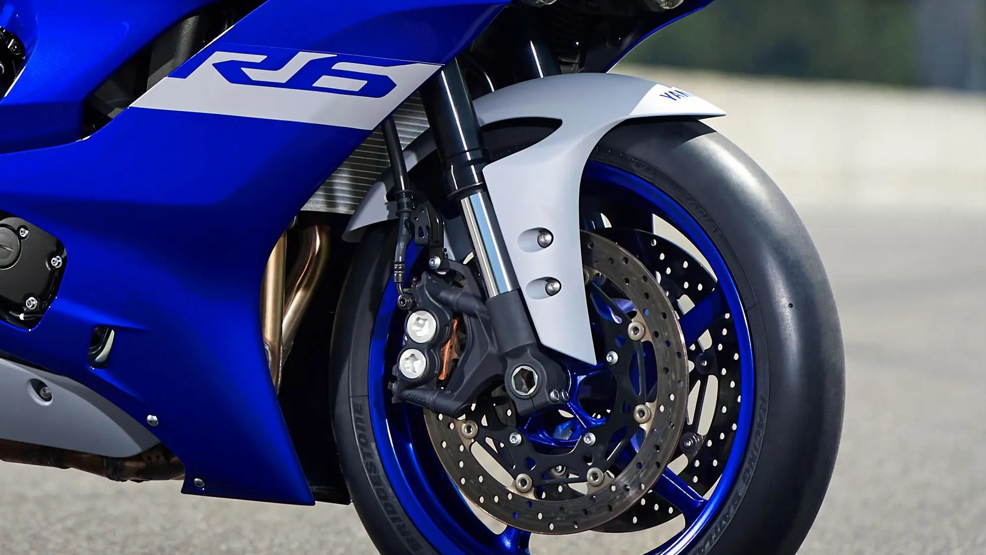 Yamaha YZF-R6 Price, Specs, Top Speed & Mileage in India