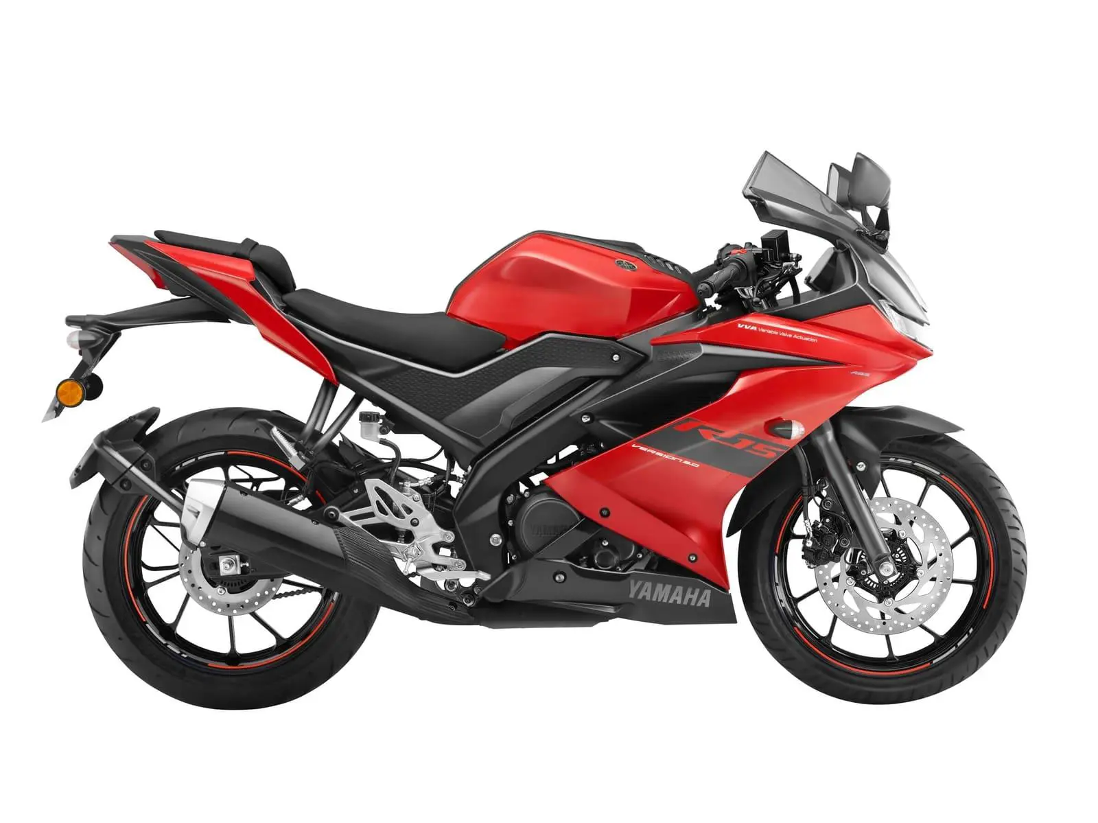 Yamaha R15 V3 Metallic Red Price, Specs, Top Speed & Mileage