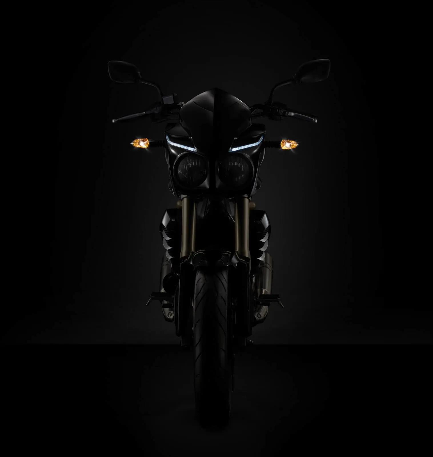 Official Photo of Mahindra Mojo 300 - Image Gallery | Maxabout | Autos ...