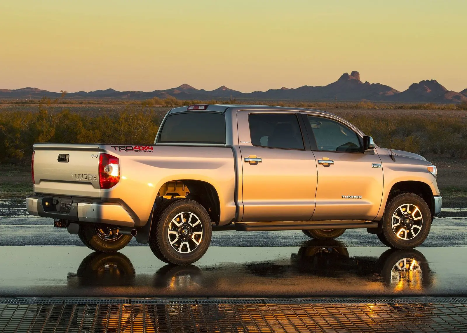 Fascinating 2014 Toyota Tundra 4 Wheel Drive Imagesnull